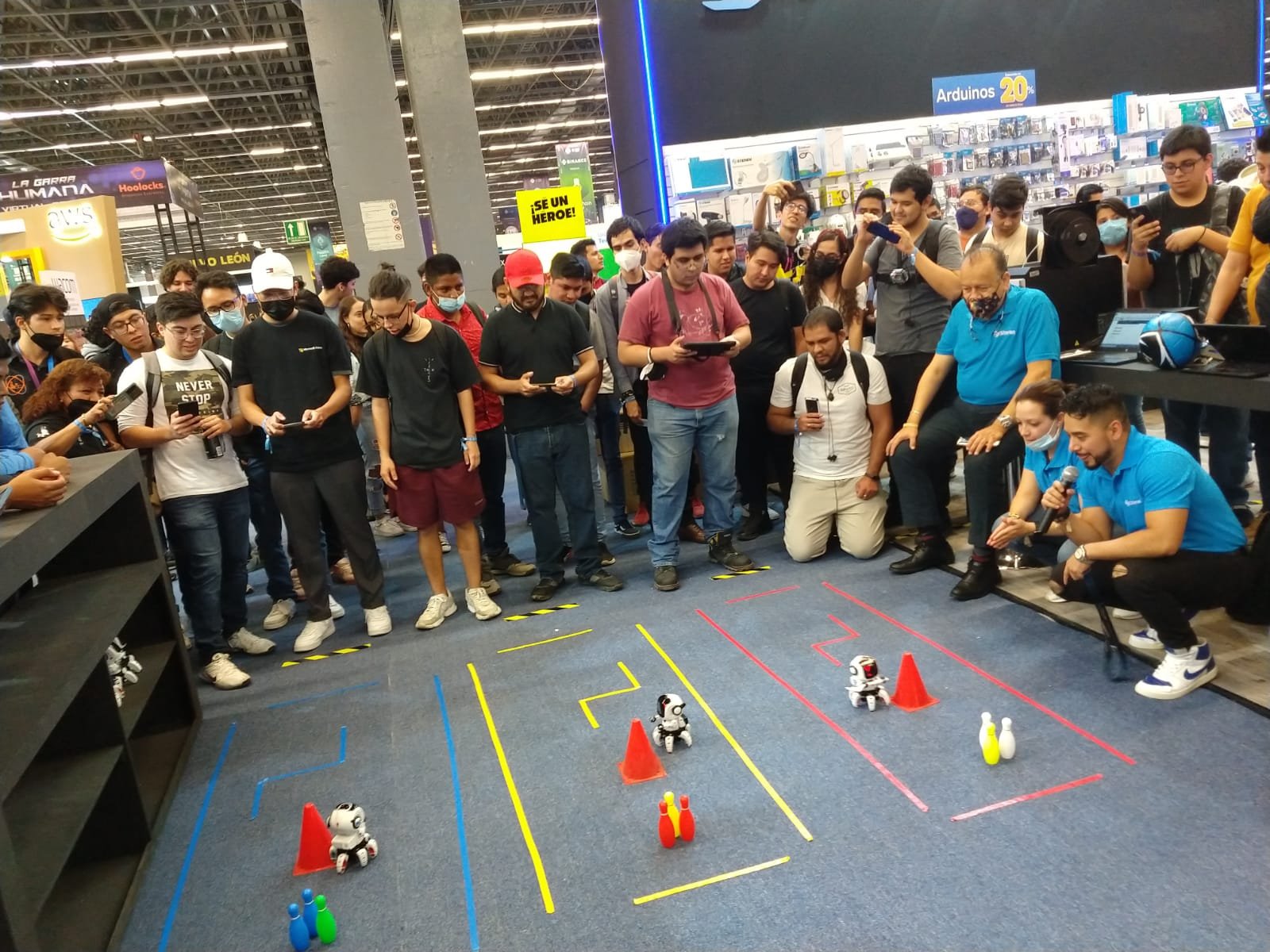 ELIMINATORIA DE CARRERAS CON STEABOT – PONENCIA AZIEL MEDINA EMBAJADORA ...