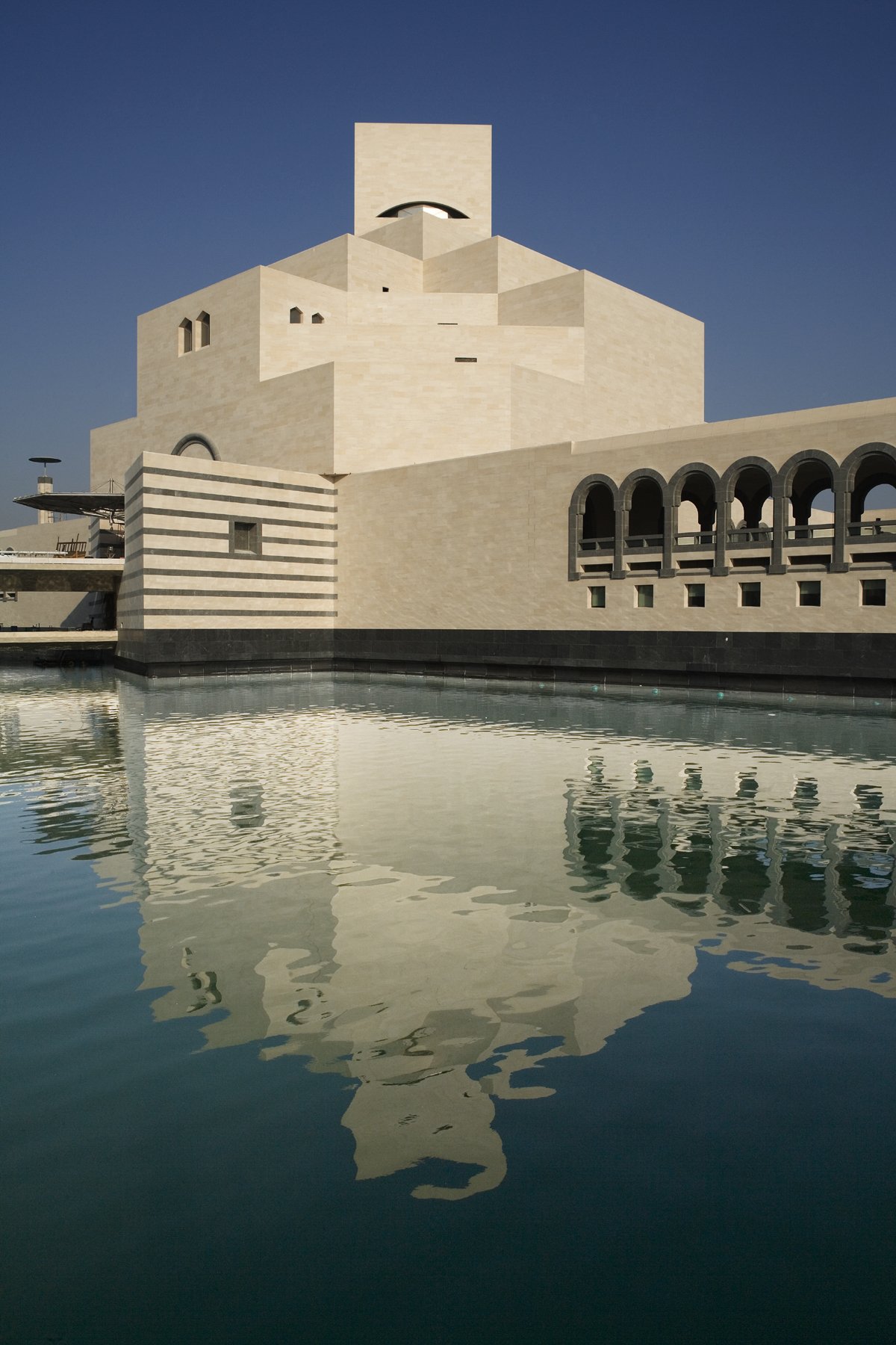 ICÓNICO MUSEO DE ARTE ISLÁMICO DE QATAR REABRE SUS PUERTAS EL 5 DE ...