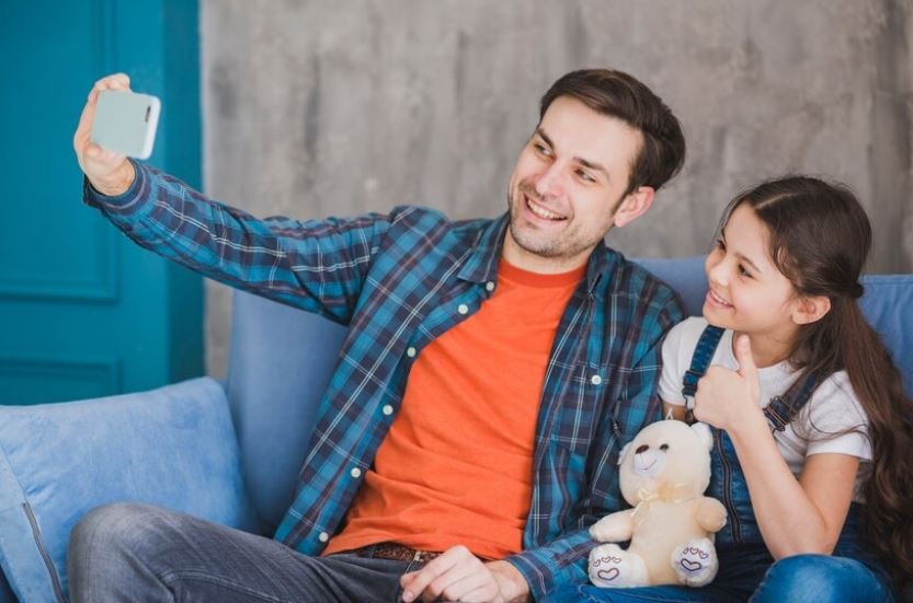 Sigue estos tips para elegir la mejor opción de celular para papá - MNI ...