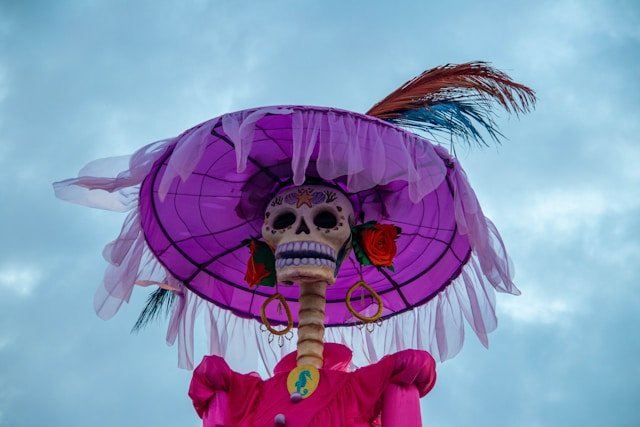 Celebremos la elegancia y tradición: Mega Procesión de Catrinas - MNI ...